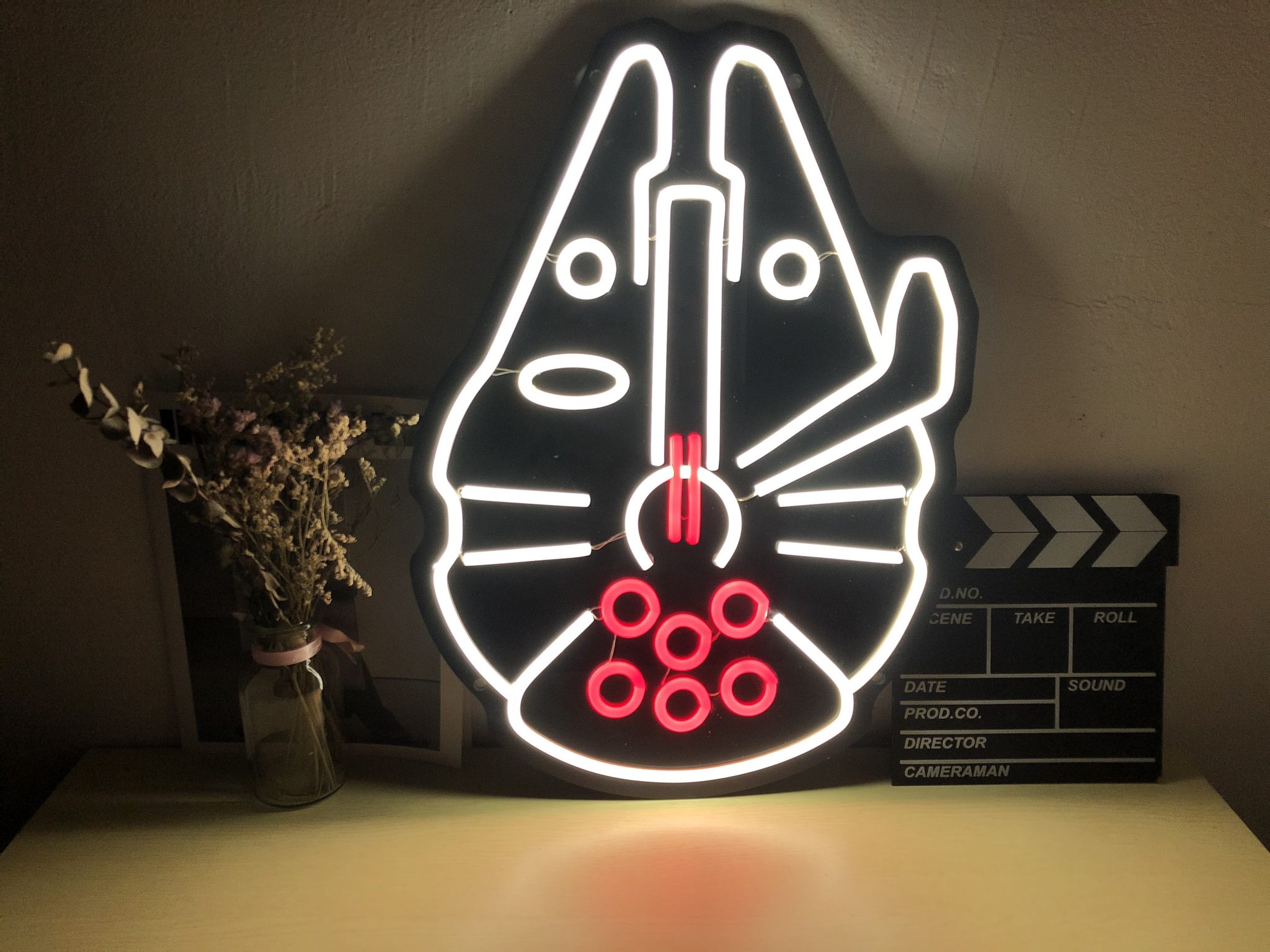 Millennium Falcon – Star Wars inspired LED non Sign - My LED neon Design